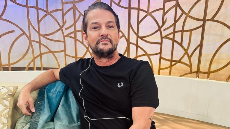Marcelo Serrado alerta sobre esgotamento mental após crise