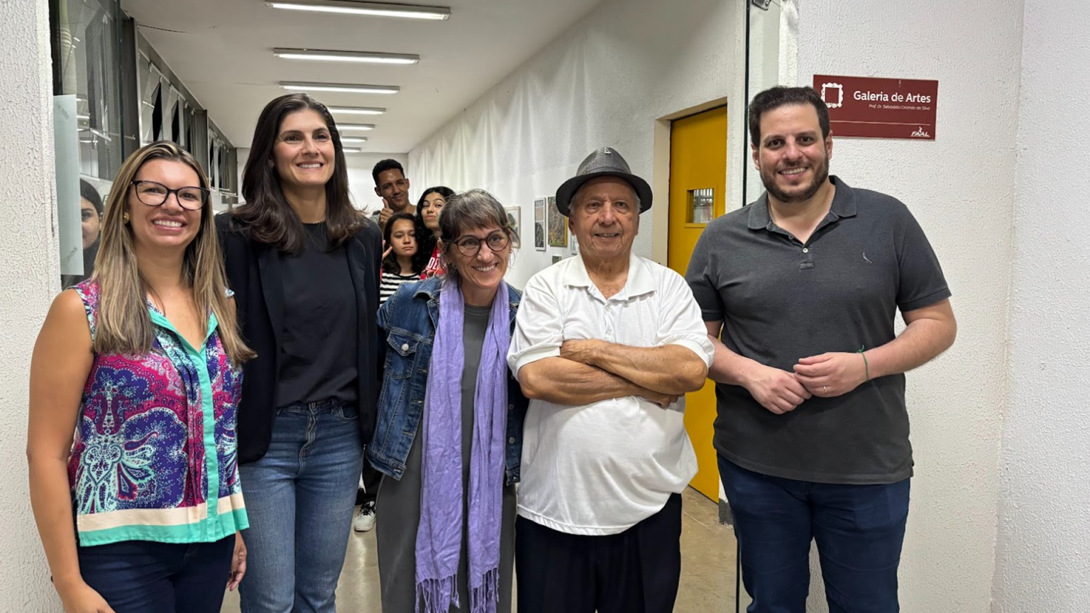 João Tatu reúne público de 120 pessoas na abertura de exposição